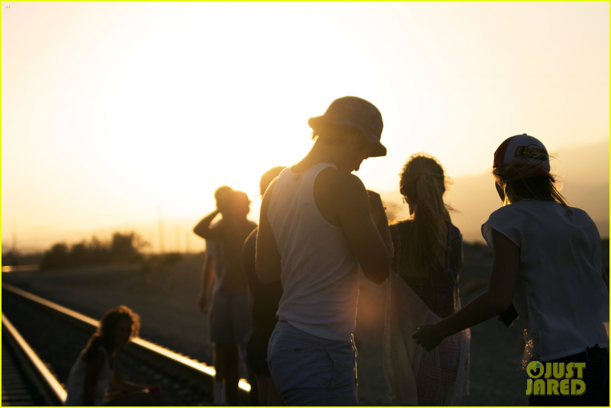 '@SummerBreak' Exclusive Cast Photos!: Photo 2889676 | Exclusive Photos ...