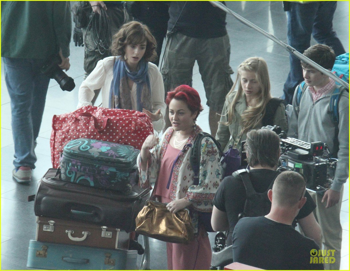 Lily Collins: 'Love, Rosie' Airport Scene with Jaime Winstone!: Photo ...