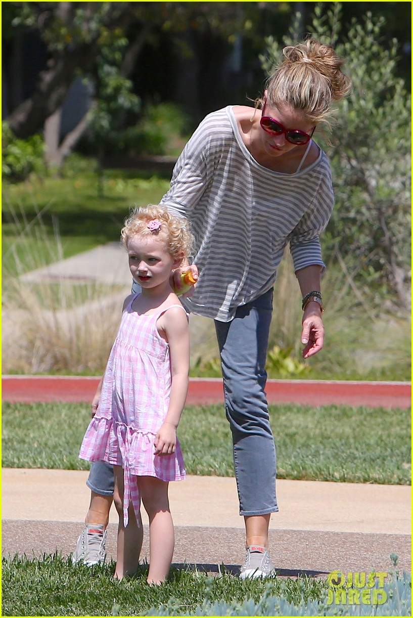 Eric Dane: Push-Ups with Daughter Billie!: Photo 2897075 | Billie Dane ...