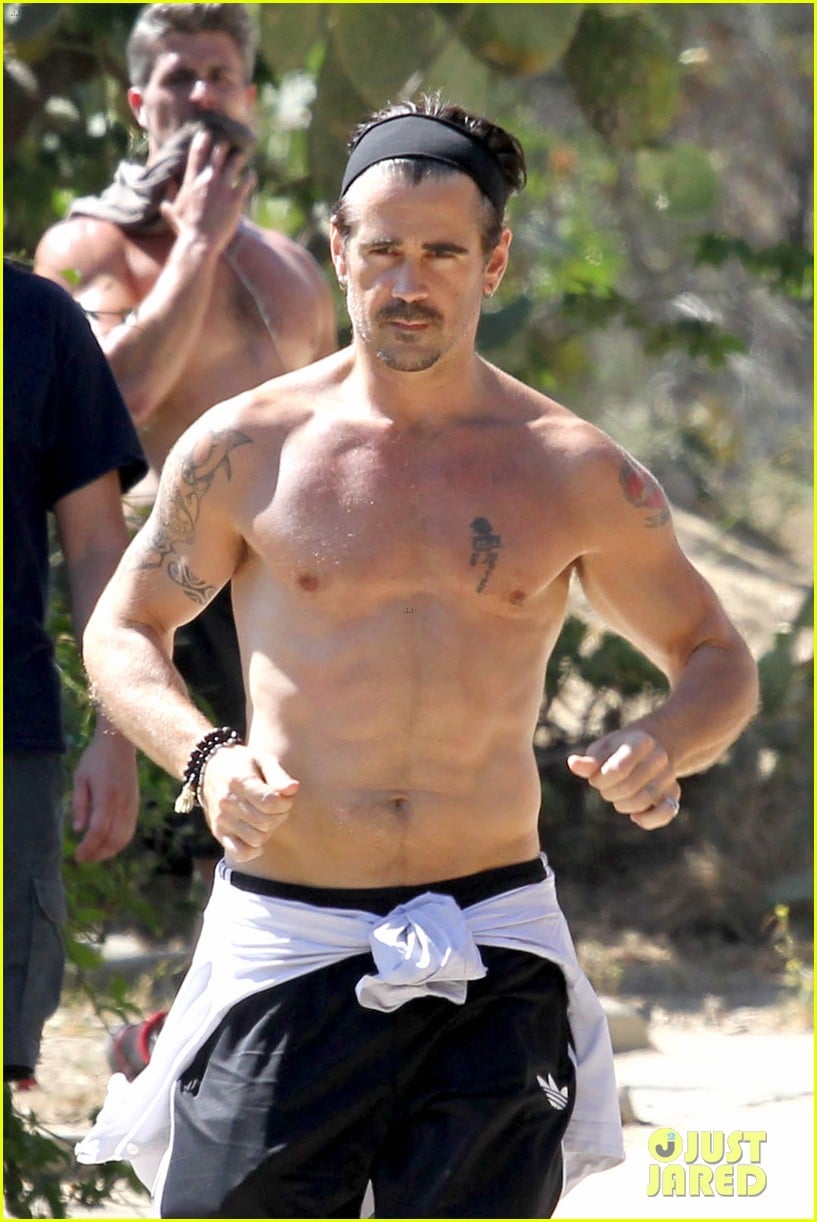 Colin Farrell: Shirtless Run in Hollywood!: Photo 2893370 | Colin ...
