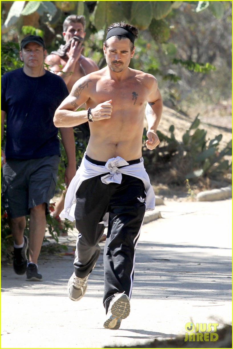 Colin Farrell: Shirtless Run in Hollywood!: Photo 2893377 | Colin ...