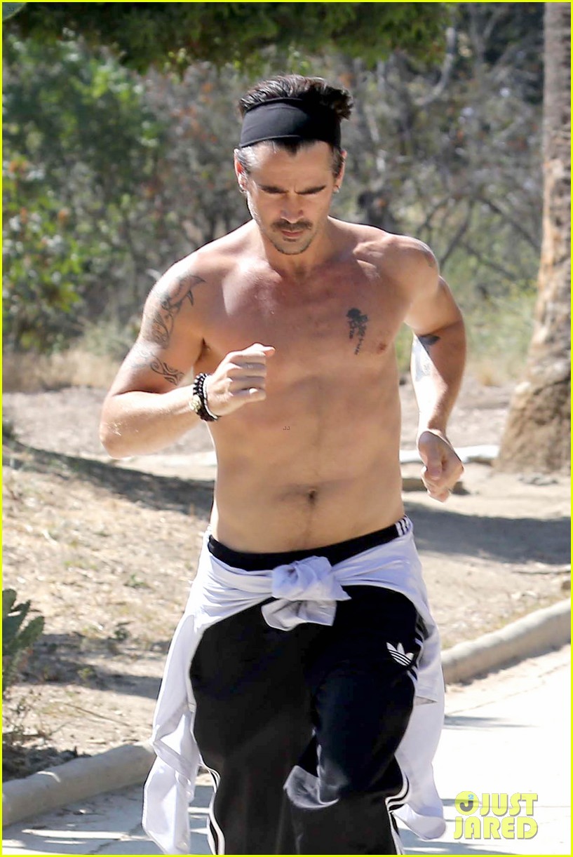 Colin Farrell: Shirtless Run in Hollywood!: Photo 2893382 | Colin ...