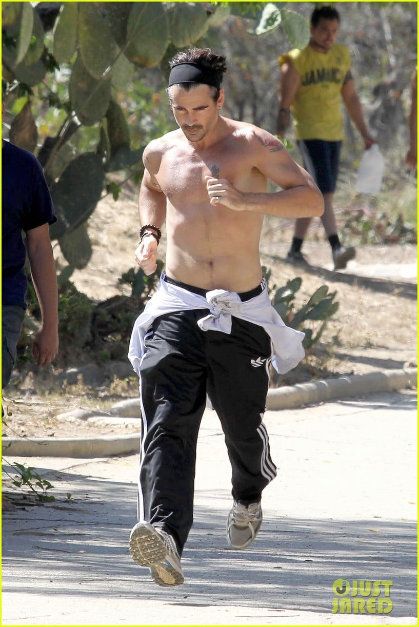 Colin Farrell: Shirtless Run in Hollywood!: Photo 2893384 | Colin ...