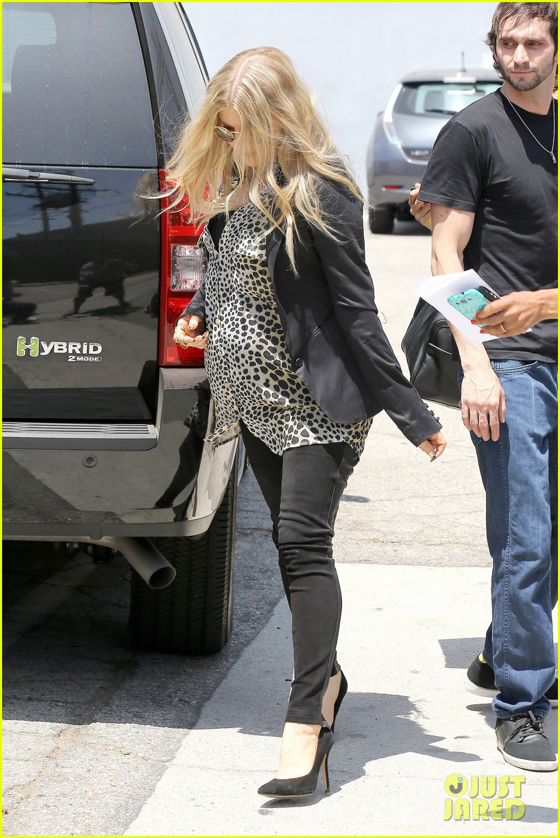 Fergie: Leopard Print Baby Bump!: Photo 2891193 | Fergie, Pregnant ...