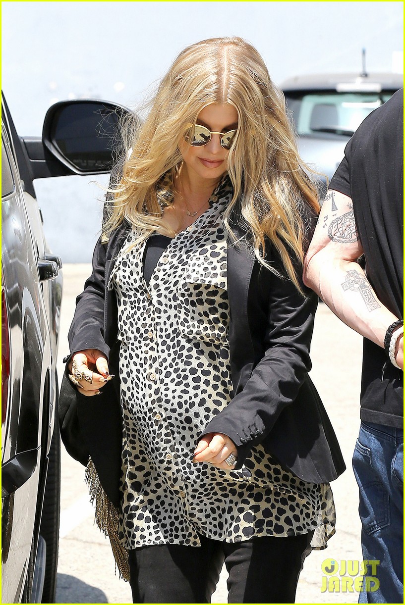 Fergie: Leopard Print Baby Bump!: Photo 2891194 | Fergie, Pregnant ...