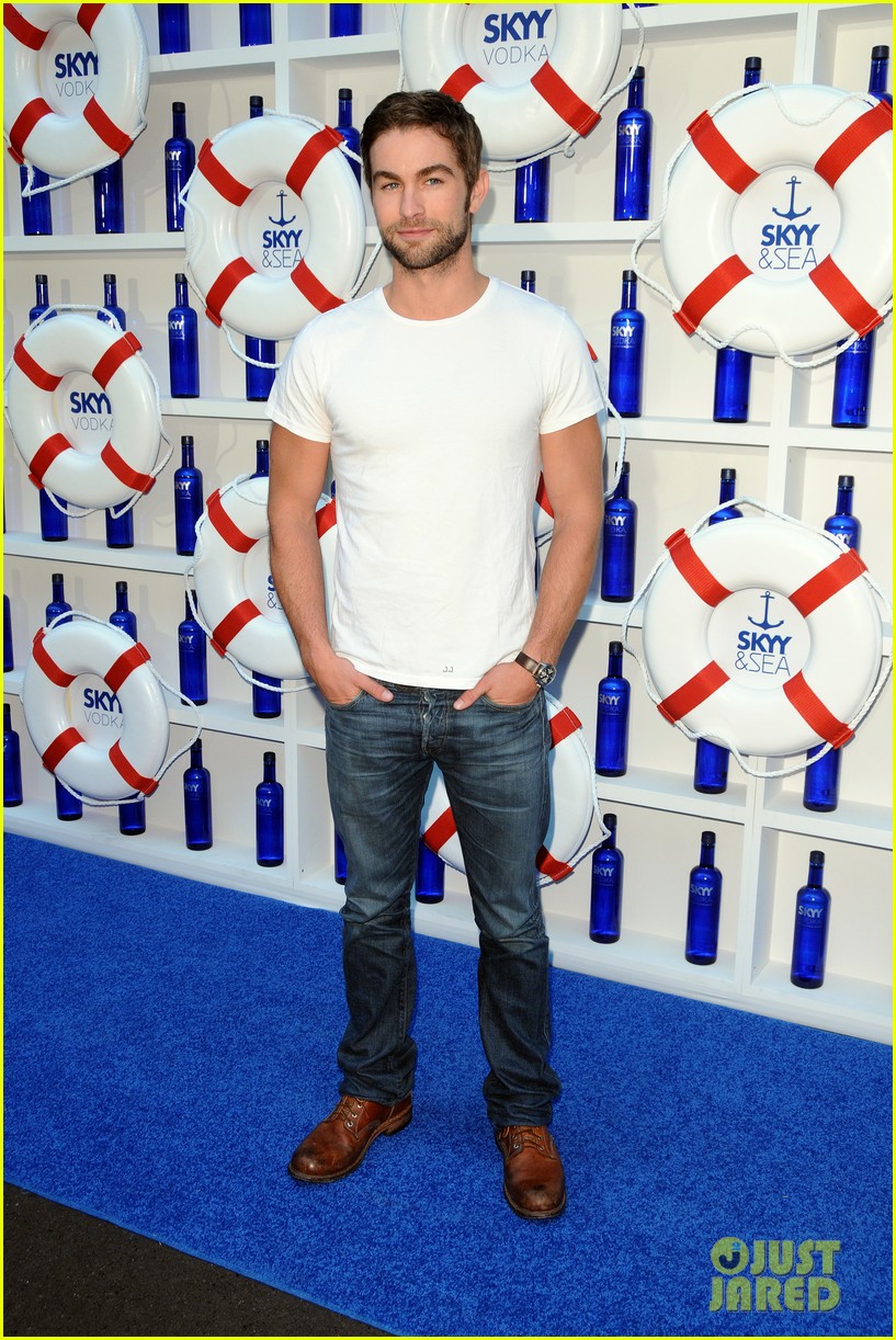 Anna Kendrick & Chace Crawford: Governor's Ball Kick-Off!: Photo ...