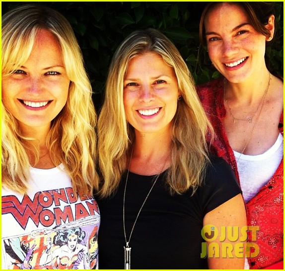 Malin Akerman Shops After Juvenile Camp Visit: Photo 2897279 | Malin ...