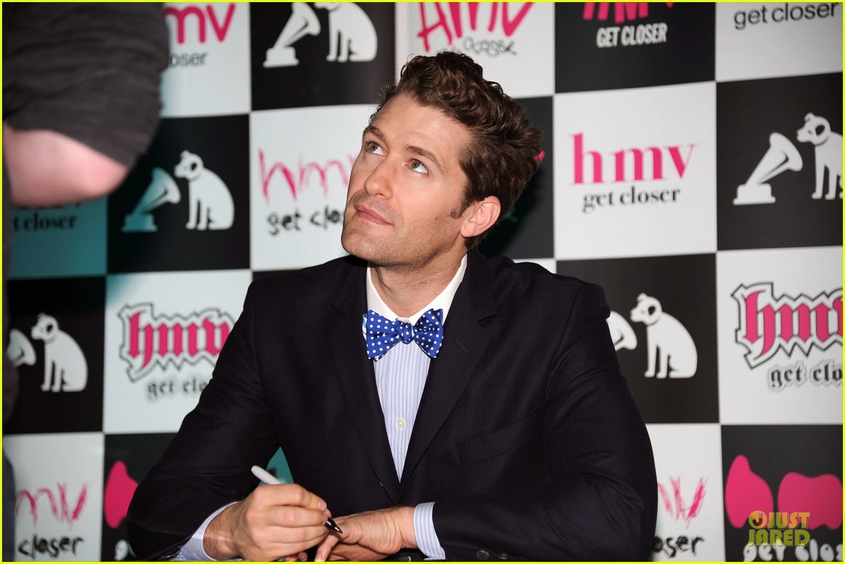 Matthew Morrison: 'Where It All Began' Album Signing!: Photo 2894916 ...
