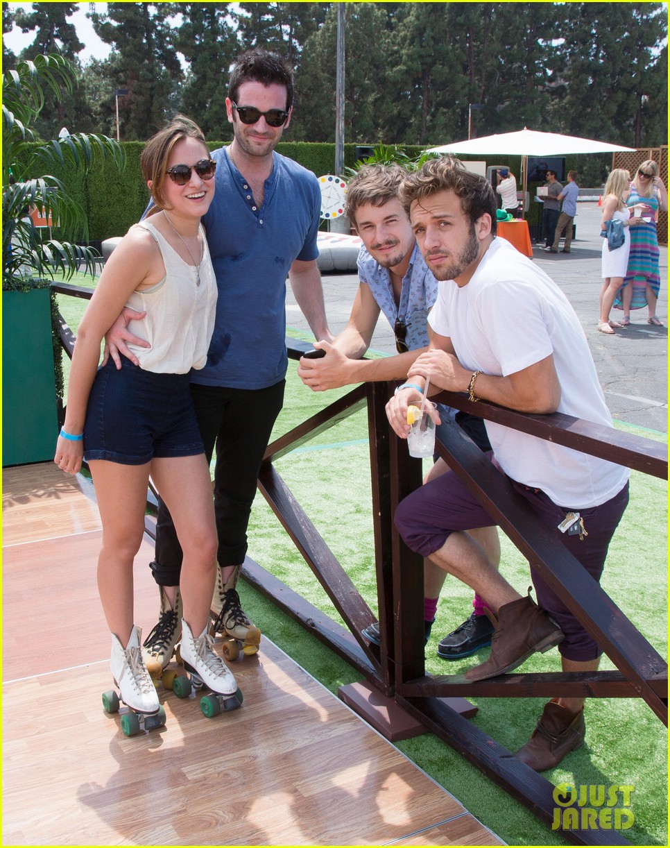 Chord Overstreet: Surfs Up at Just Jared's Summer Kick-Off Party with ...