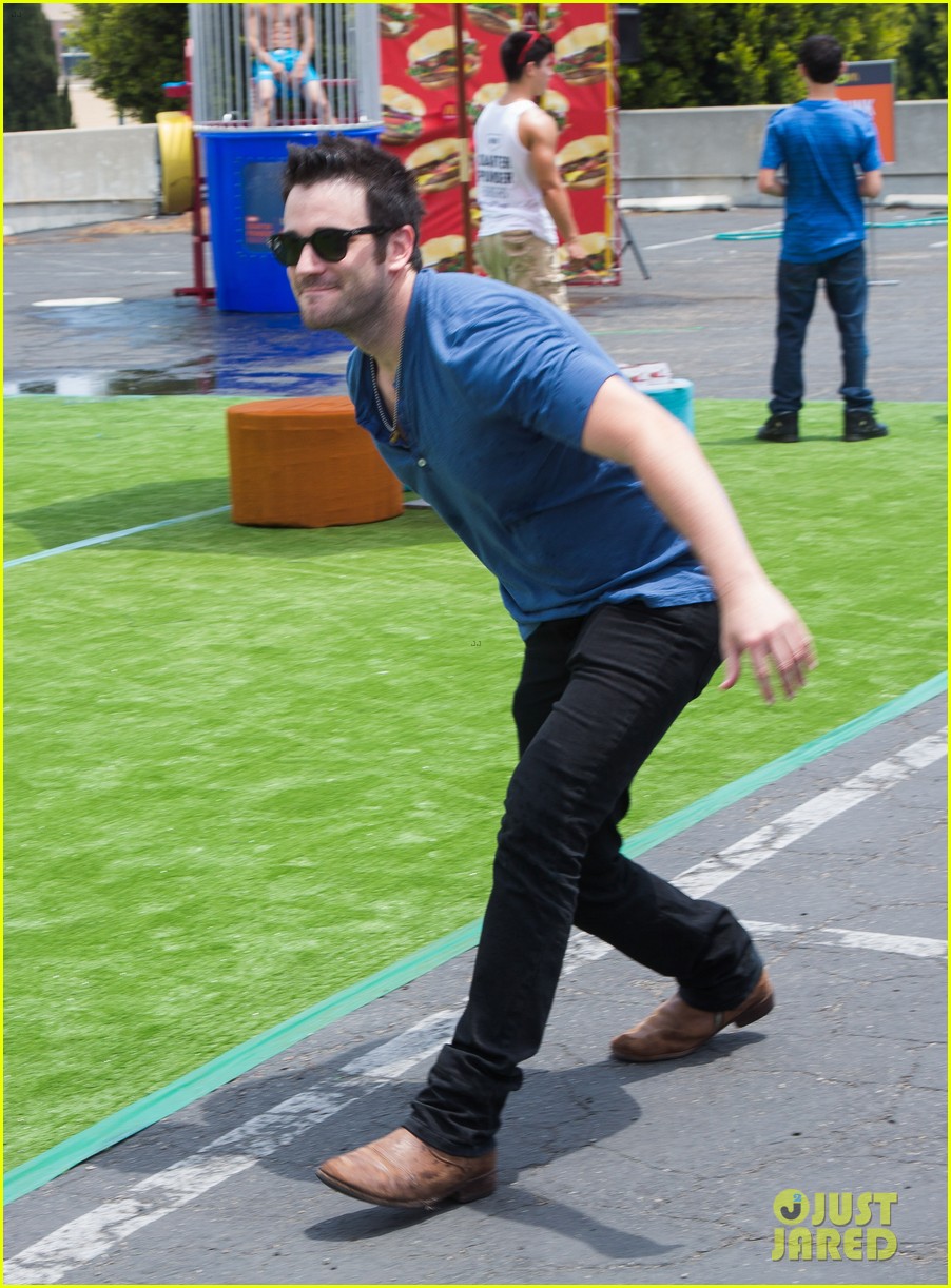 Chord Overstreet: Surfs Up at Just Jared's Summer Kick-Off Party with ...