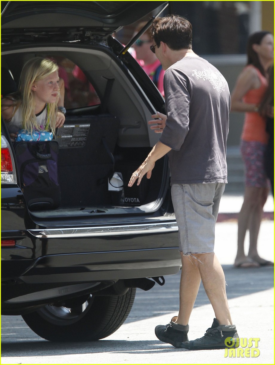 Anna Paquin & Stephen Moyer: Lunch with Charlie & Poppy!: Photo 2900984 ...