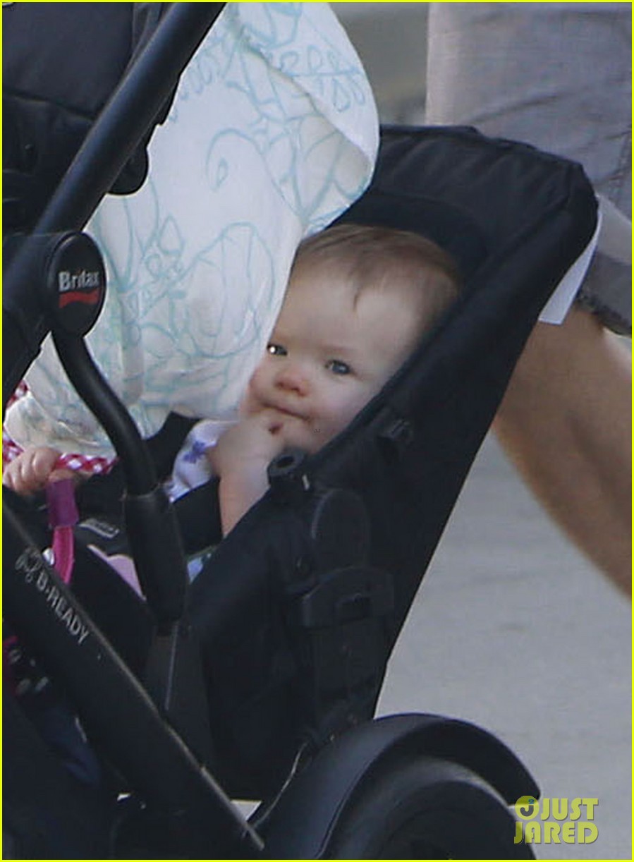 Anna Paquin & Stephen Moyer Stroll with Charlie & Poppy!: Photo 2896586 ...
