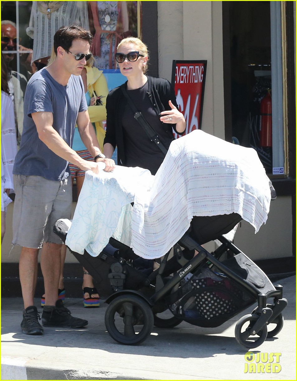 Anna Paquin & Stephen Moyer Stroll with Charlie & Poppy!: Photo 2896596 ...