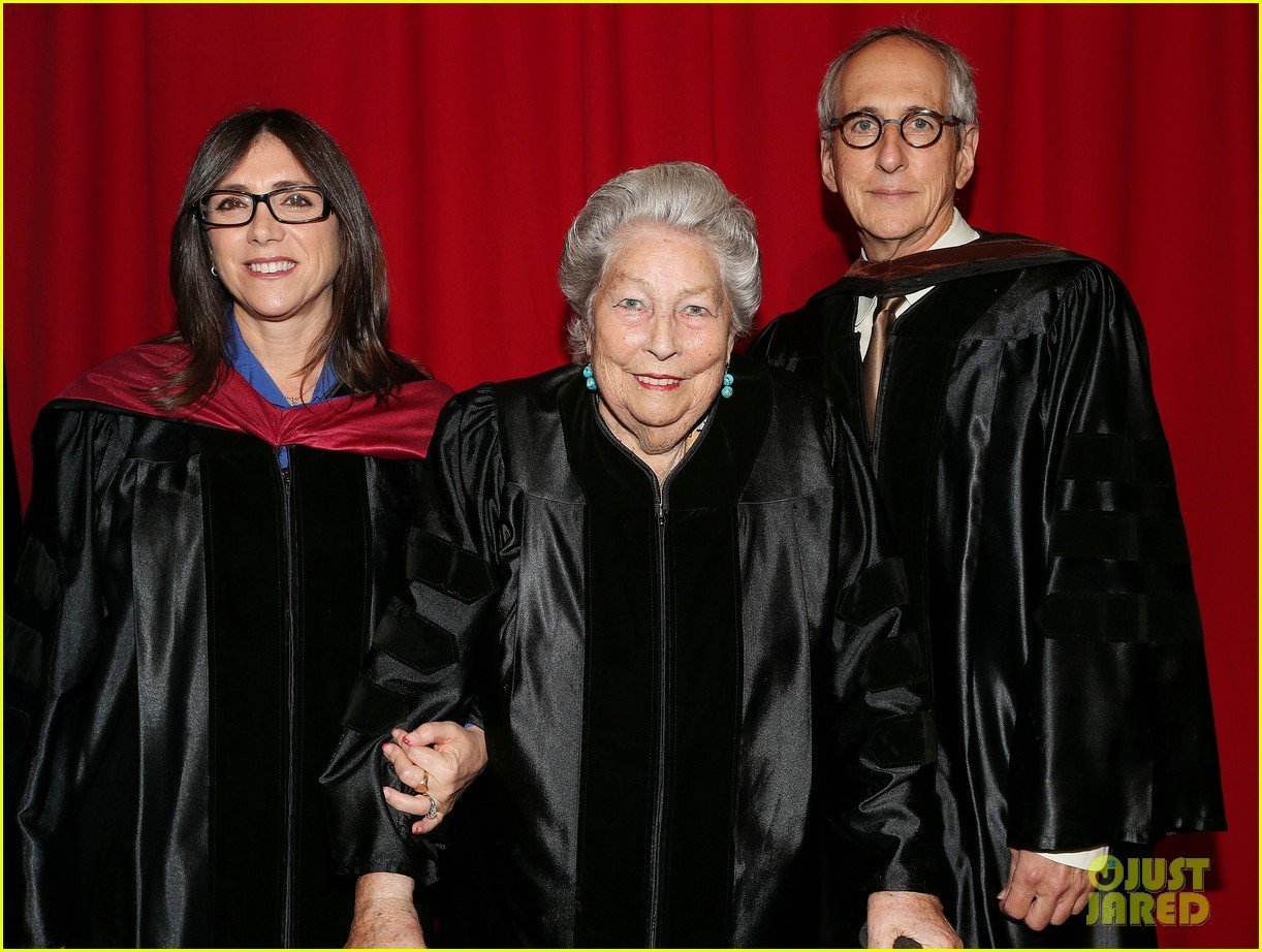 Jeremy Renner: AFI Conservatory Commencement Ceremony: Photo 2890374 ...
