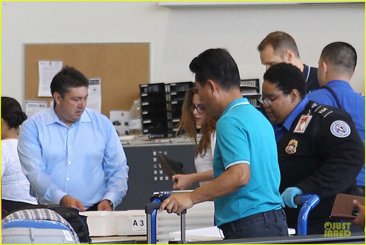 Kristen Stewart Departs LAX, Lands on Forbes' Actress List: Photo ...