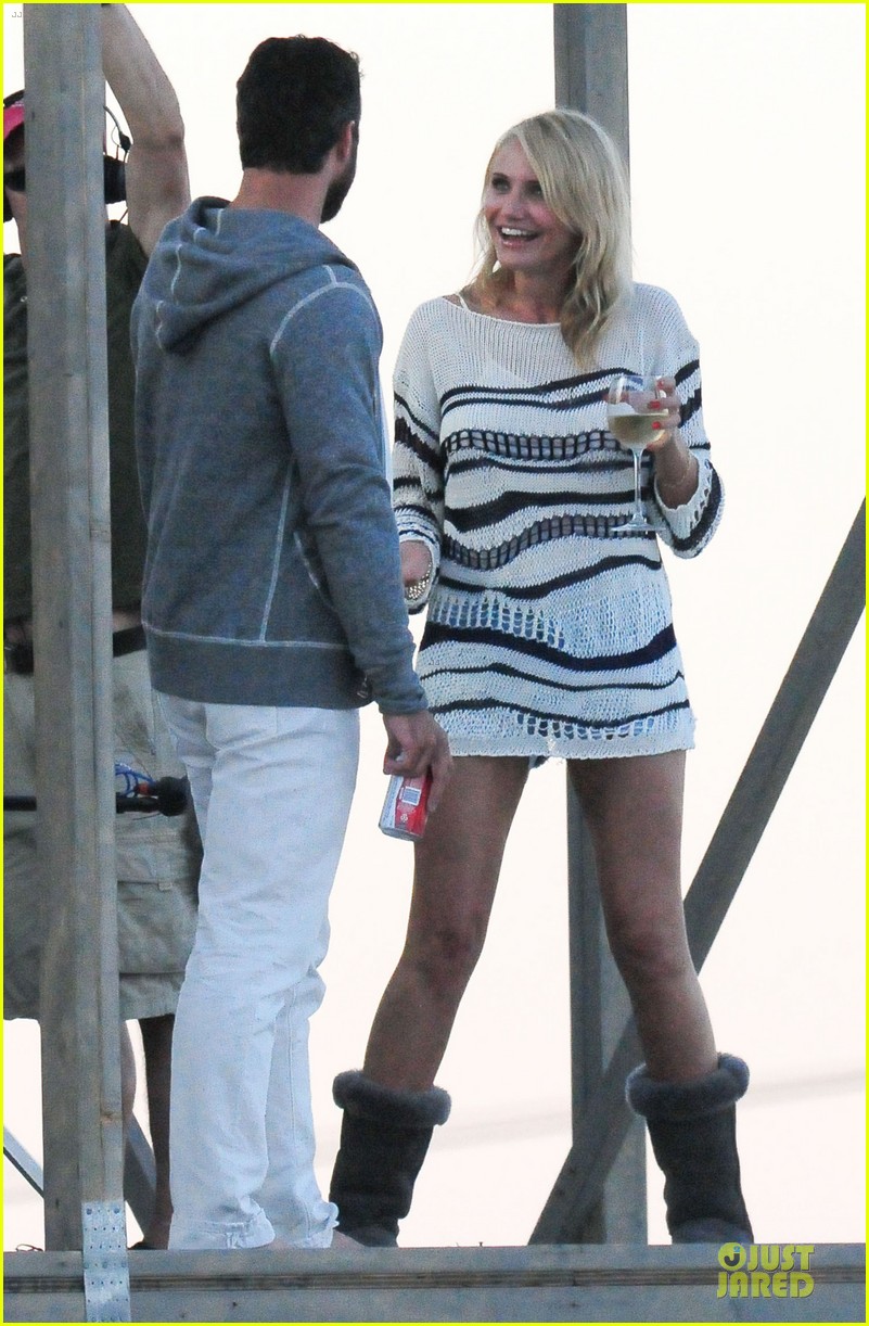 Kate Upton: Bikini Kissing Scene with Nikolaj Coster-Waldau!: Photo ...