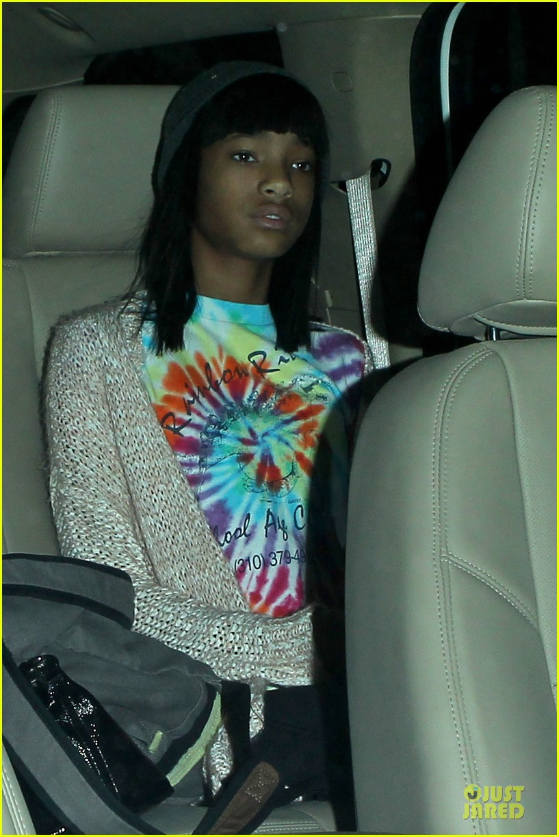 Willow Smith Covers Rihanna's 'No Love Allowed'!: Photo 2887018 | Jada ...