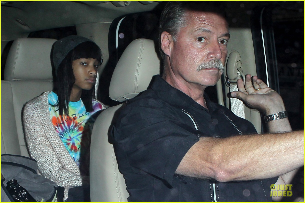 Willow Smith Covers Rihanna's 'No Love Allowed'!: Photo 2887029 | Jada ...