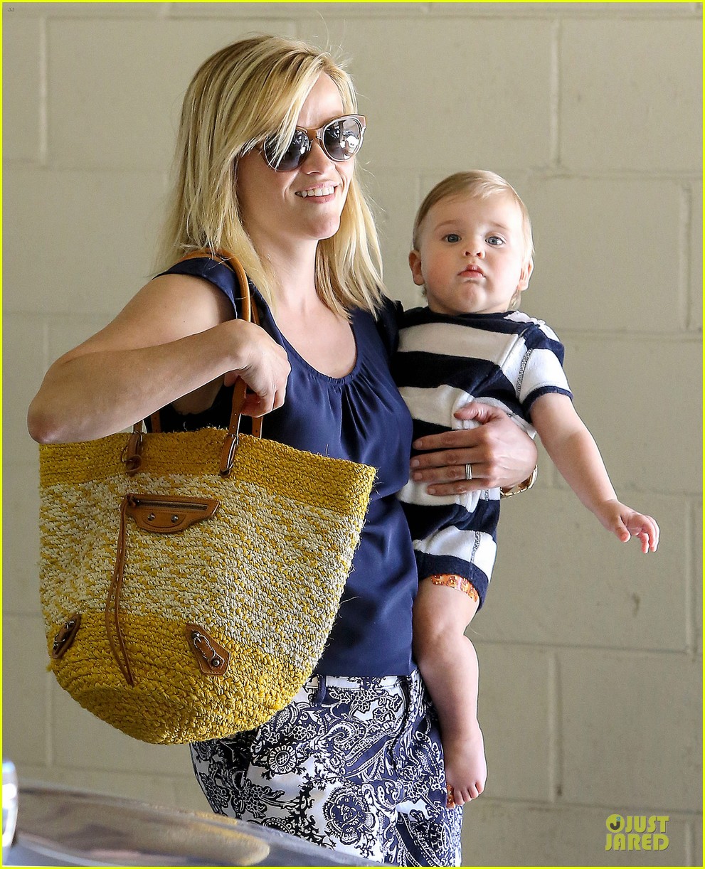 Reese Witherspoon: Doctor's Office Visit with Tennessee!: Photo 2898975 ...
