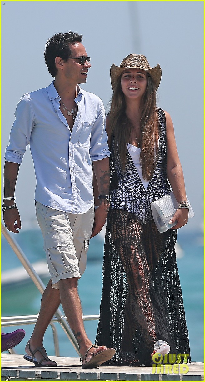 Marc Anthony & Chloe Green: Club 55 in Saint-Tropez!: Photo 2905058 ...