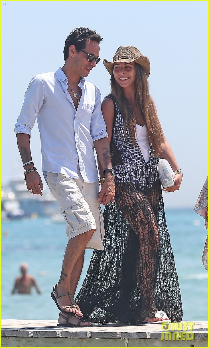 Marc Anthony & Chloe Green: Club 55 in Saint-Tropez!: Photo 2905062 ...