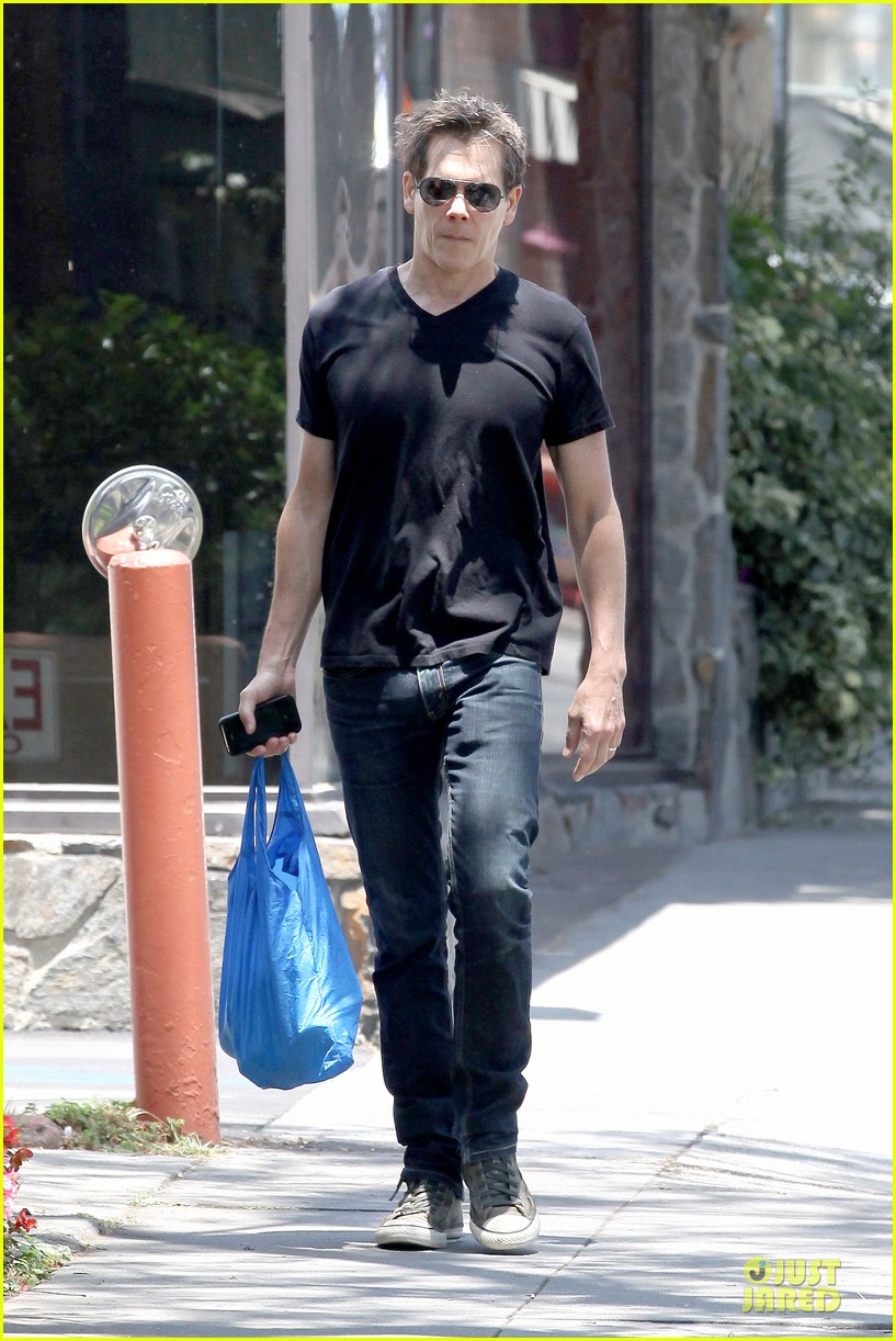 Kevin Bacon: 'Jimmy Kimmel Live' Performance on Tuesday!: Photo 2905400 ...