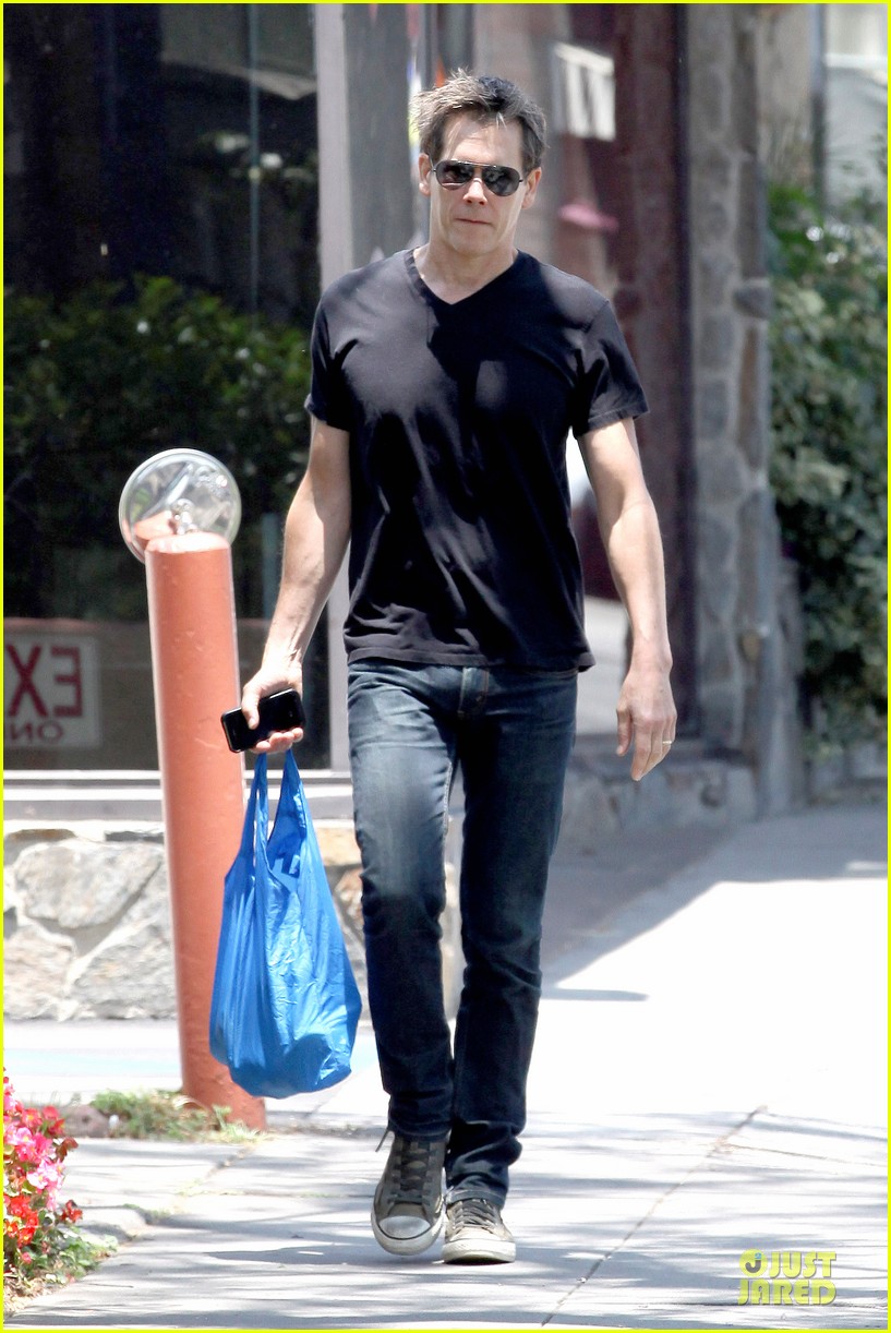 Kevin Bacon: 'Jimmy Kimmel Live' Performance on Tuesday!: Photo 2905405 ...