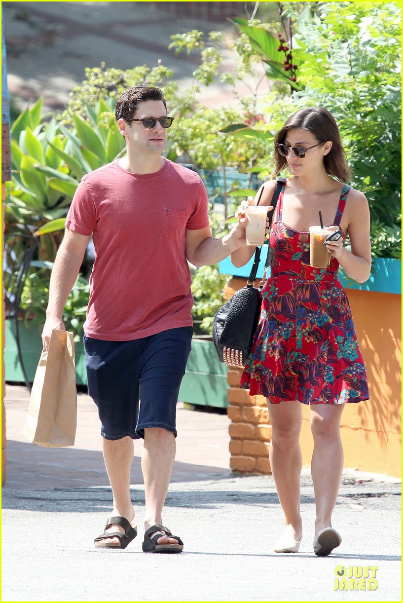Justin Bartha & Lia Smith: Iced Coffee Sharing Couple!: Photo 2905141 ...