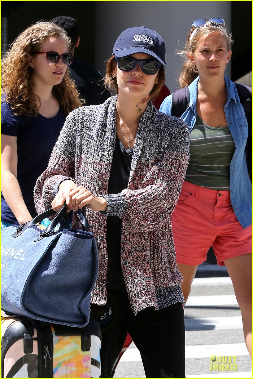 Rachel Bilson: Stars Neck Tattoo! : Photo 2910621 | Rachel Bilson ...