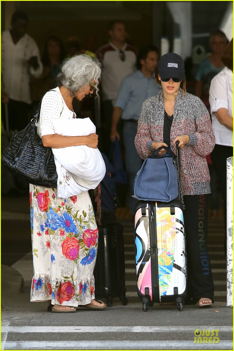 Rachel Bilson: Stars Neck Tattoo! : Photo 2910622 | Rachel Bilson ...