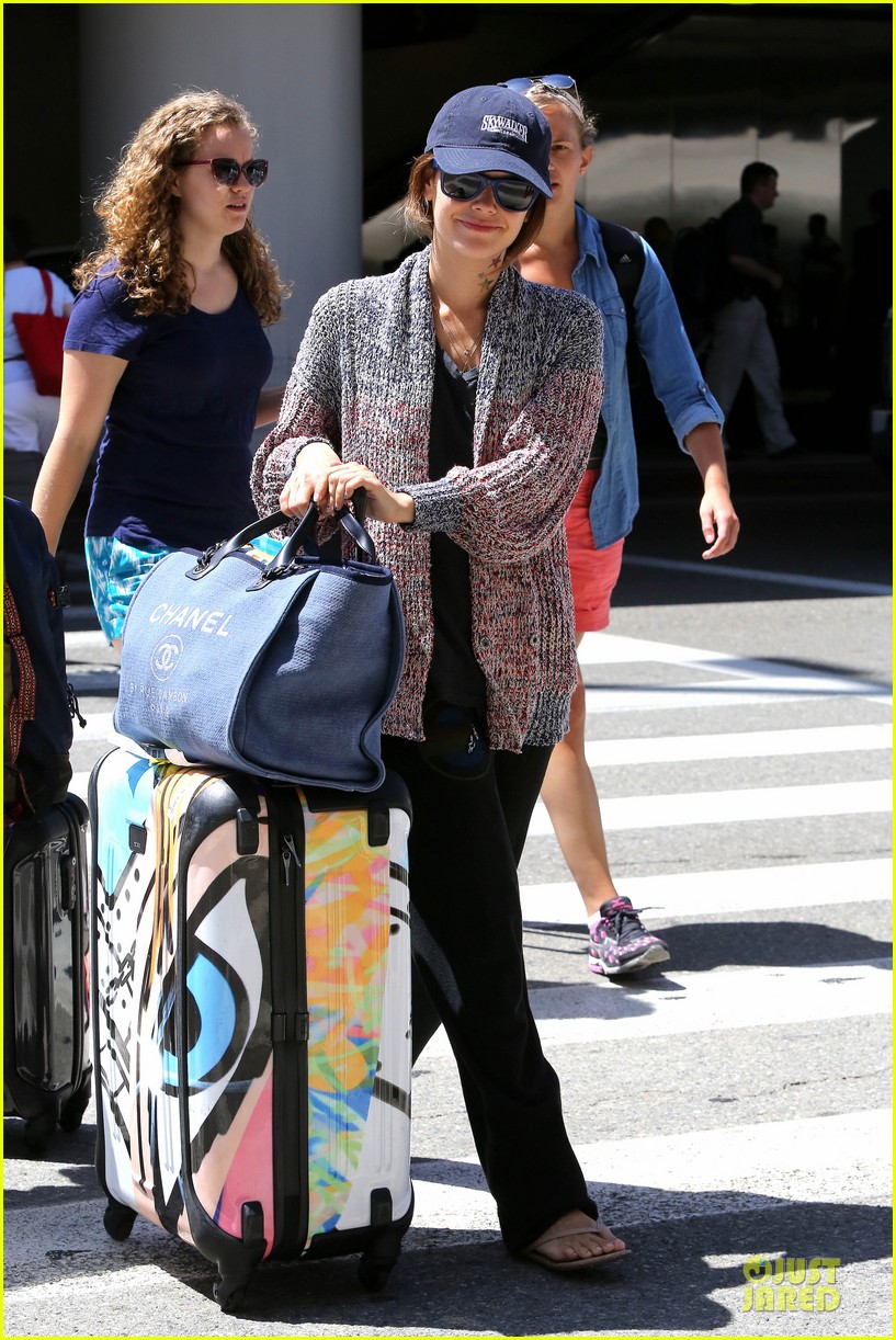 Rachel Bilson: Stars Neck Tattoo! : Photo 2910626 | Rachel Bilson ...