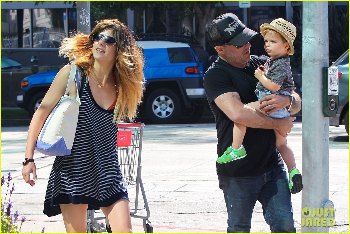 Selma Blair & Ex Jason Bleick: Farmer's Market with Arthur!: Photo ...