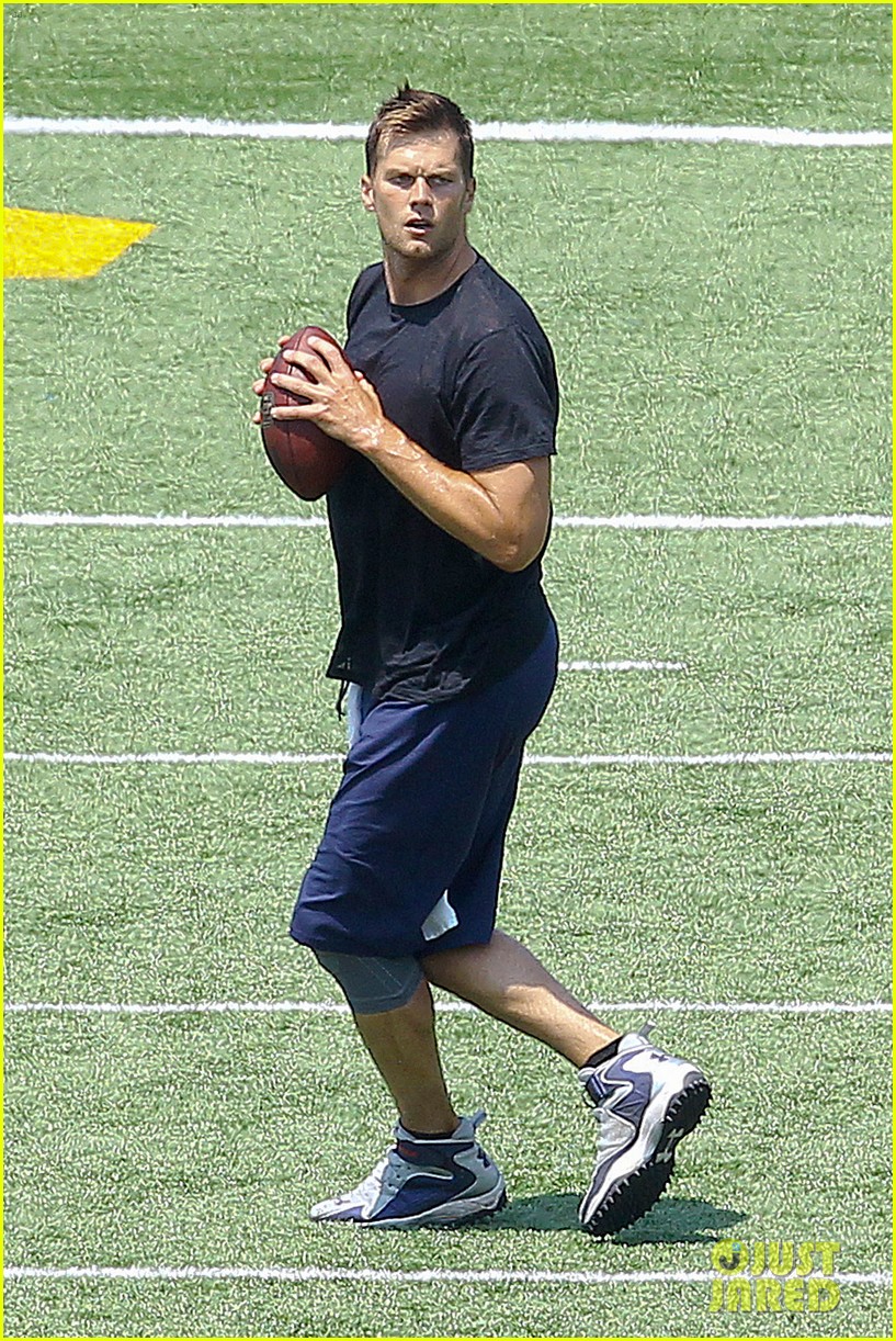 Tom Brady: Independence Day Football Practice!: Photo 2904079 | Tom ...