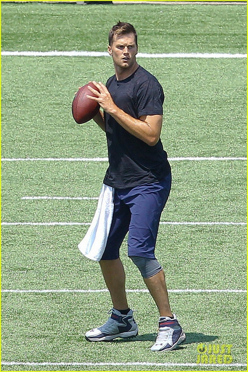 Tom Brady: Independence Day Football Practice!: Photo 2904082 | Tom ...