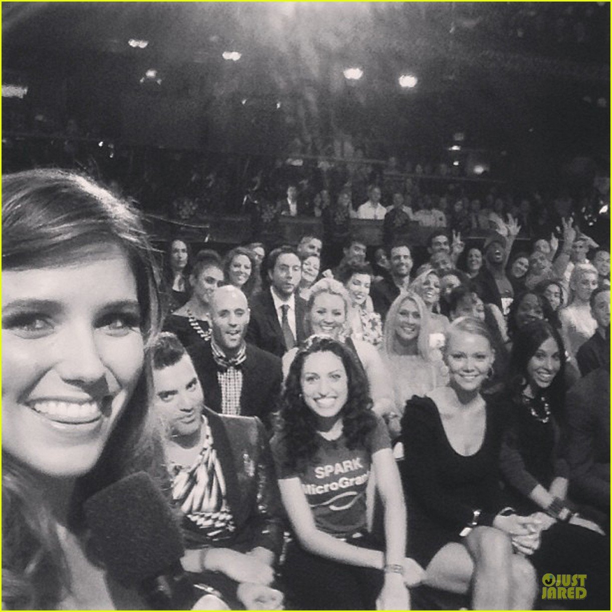 Sophia Bush & Dan Fredinburg: Do Something Awards Couple!: Photo ...