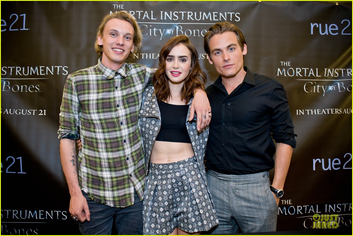 Lily Collins & Jamie Campbell Bower: 'City of Bones' Autograph Signing ...