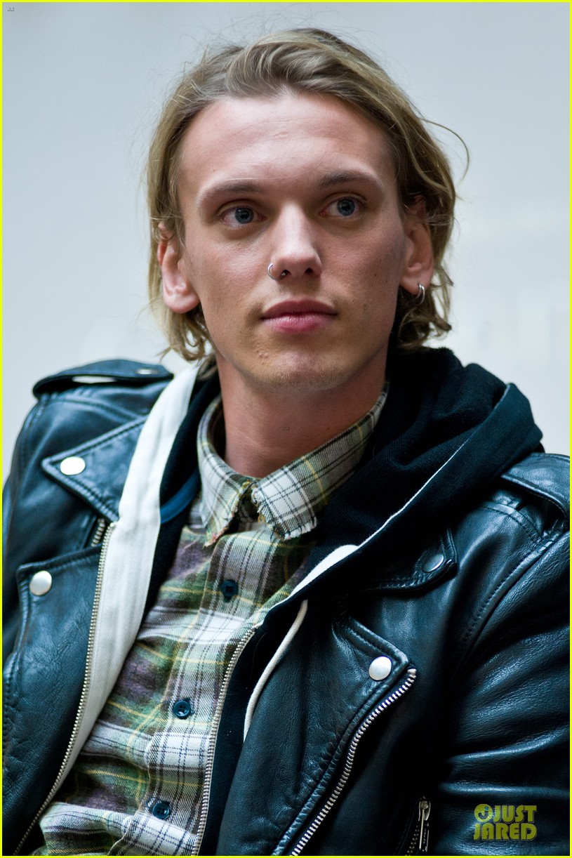 Lily Collins & Jamie Campbell Bower: 'City of Bones' Autograph Signing ...