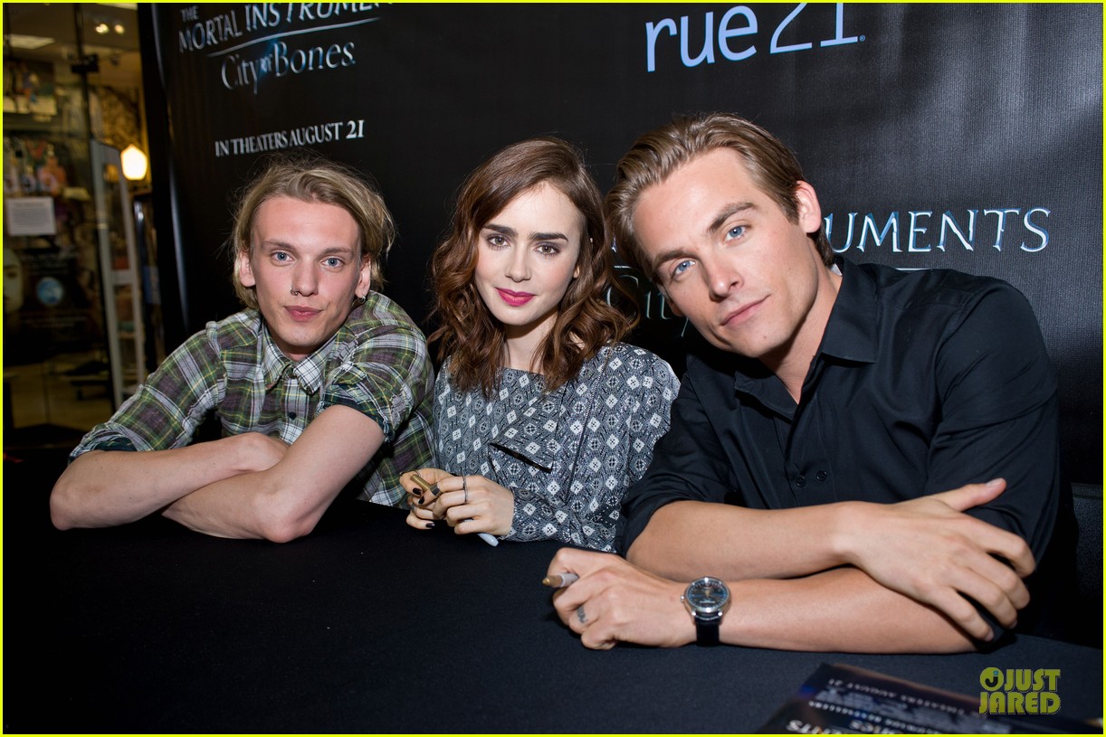 Lily Collins & Jamie Campbell Bower: 'City of Bones' Autograph Signing ...