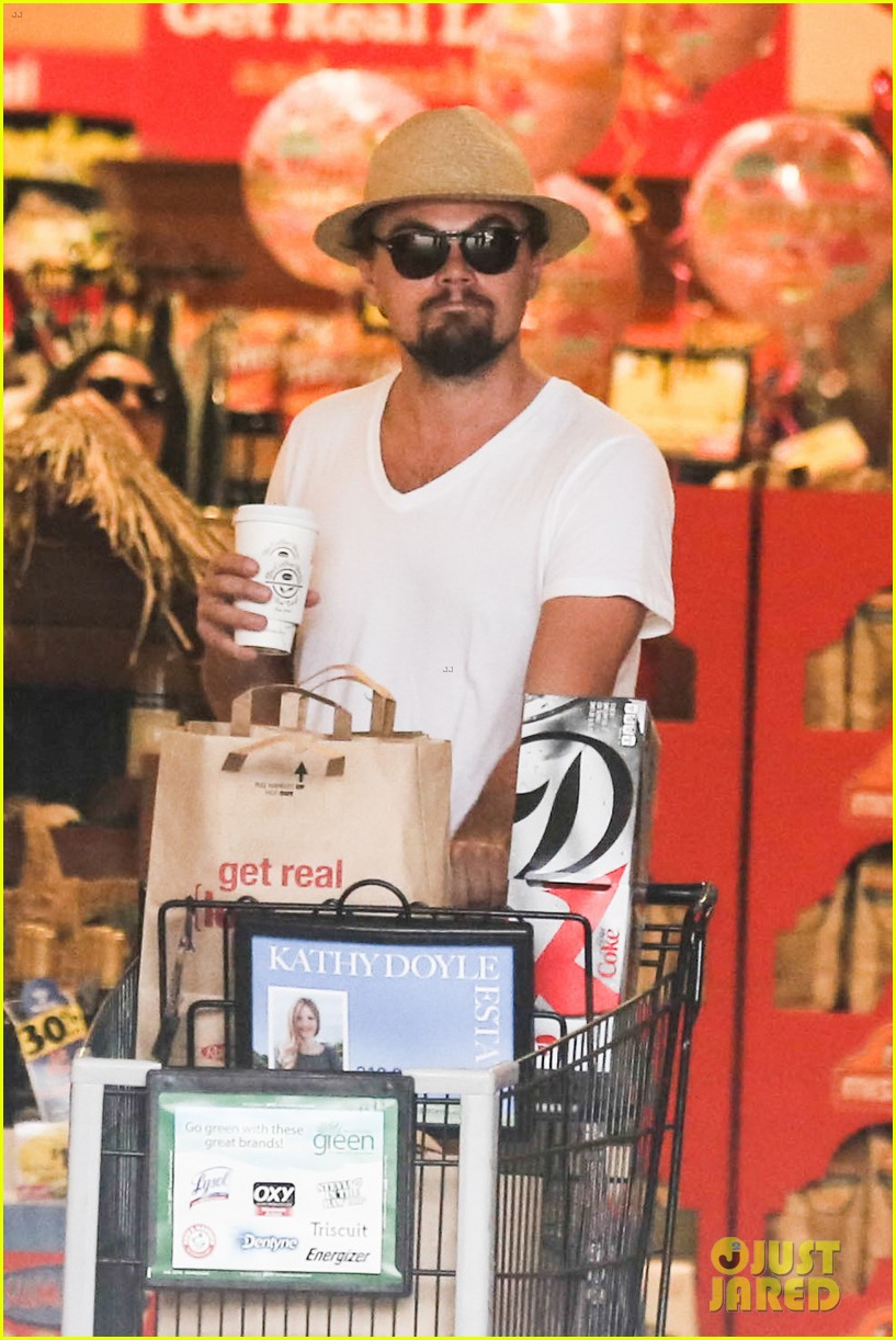 Leonardo DiCaprio: Fourth of July Grocery Shopping!: Photo 2904001 ...