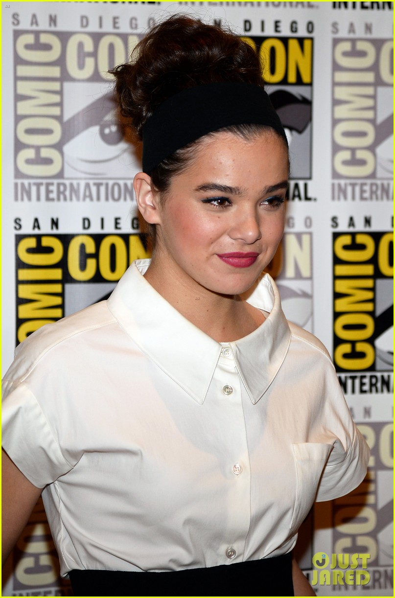 Hailee Steinfeld & Harrison Ford: 'Ender's Game' at Comic-Con!: Photo ...