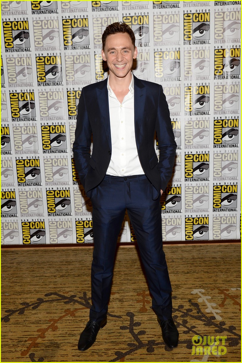 Tom Hiddleston Attends 'Thor' Comic-Con Panel as Loki!: Photo 2913452 ...