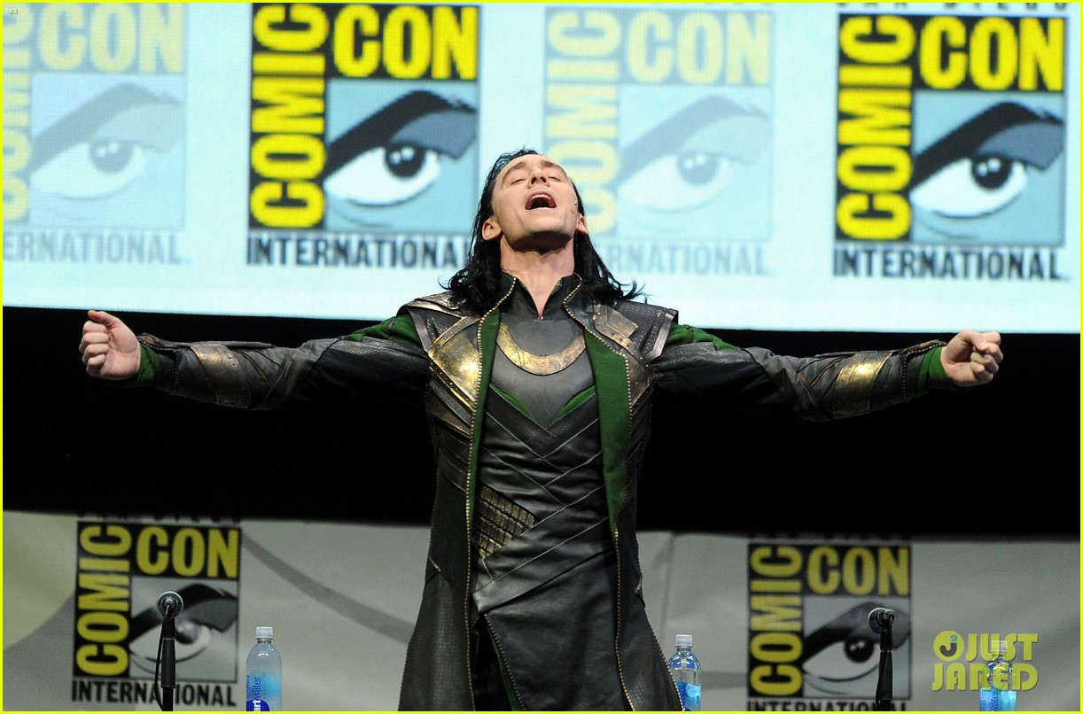 Tom Hiddleston Attends 'Thor' Comic-Con Panel as Loki!: Photo 2913454 ...