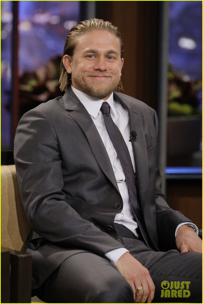 Charlie Hunnam Stored Things in His 'Pacific Rim' Suit Pee Flap!: Photo ...