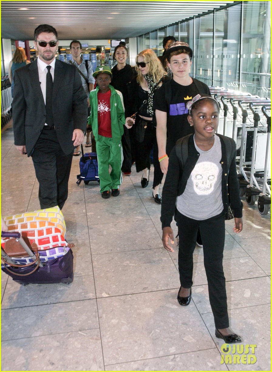 Madonna Lands in London with David & Mercy!: Photo 2912327 | Celebrity ...