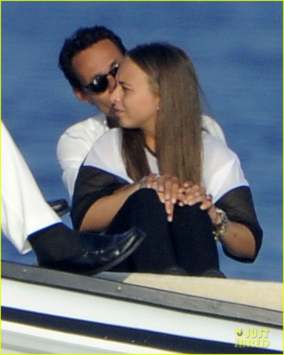 Marc Anthony & Chloe Green Cuddle on a Yacht: Photo 2909533 | Marc ...