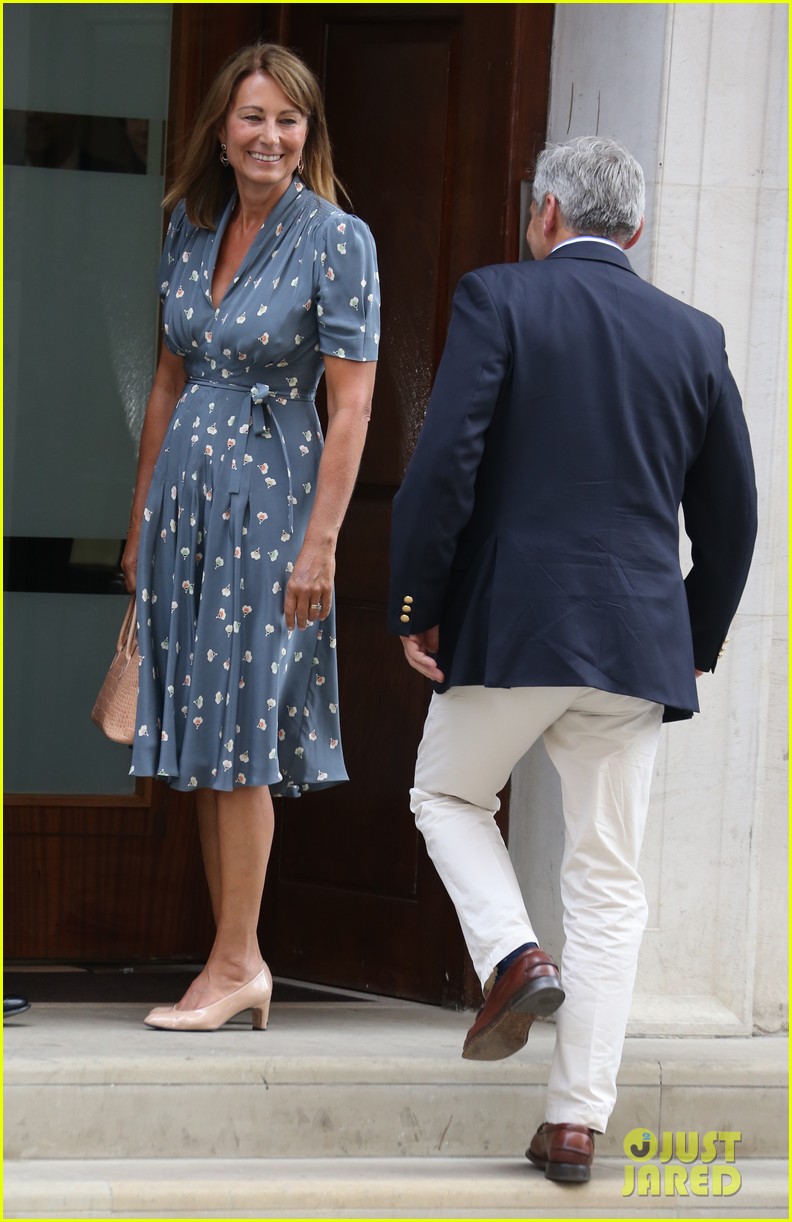 Royal Baby: Carole & Michael Middleton Visit New Grandchild!: Photo ...