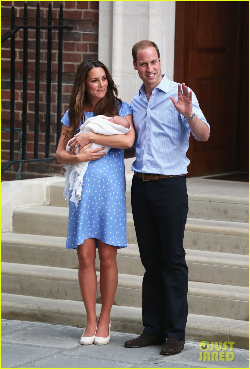 Royal Baby First Photos with Kate Middleton & Prince William: Photo ...