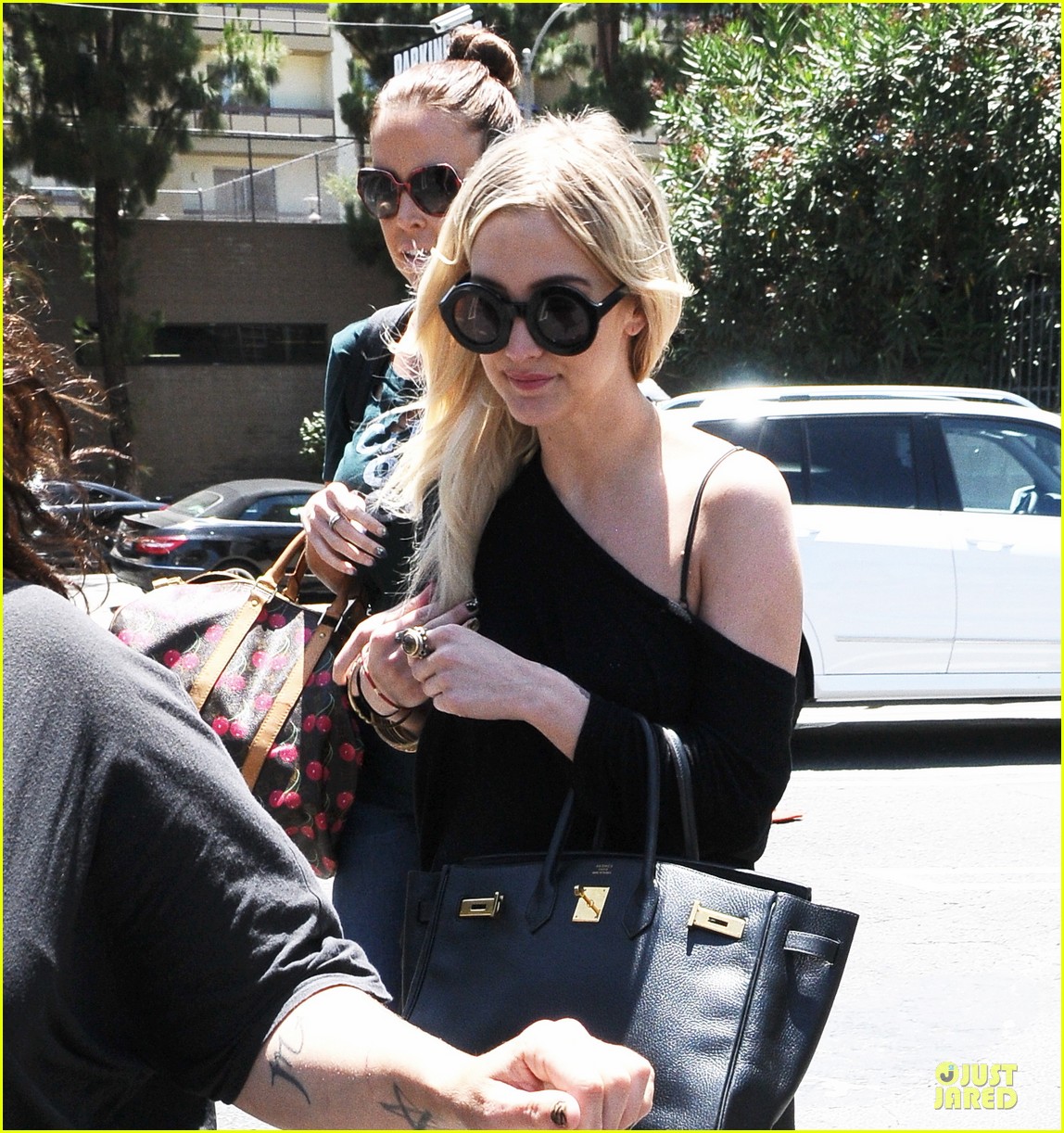 Evan Ross Camouflages Ashlee Simpson's House!: Photo 2906261 | Ashlee ...