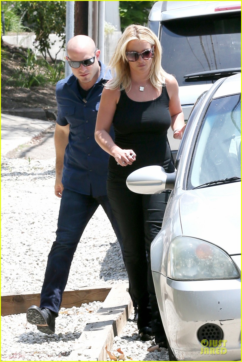 Britney Spears & David Lucado: Matching Black at Napa Tavern!: Photo ...