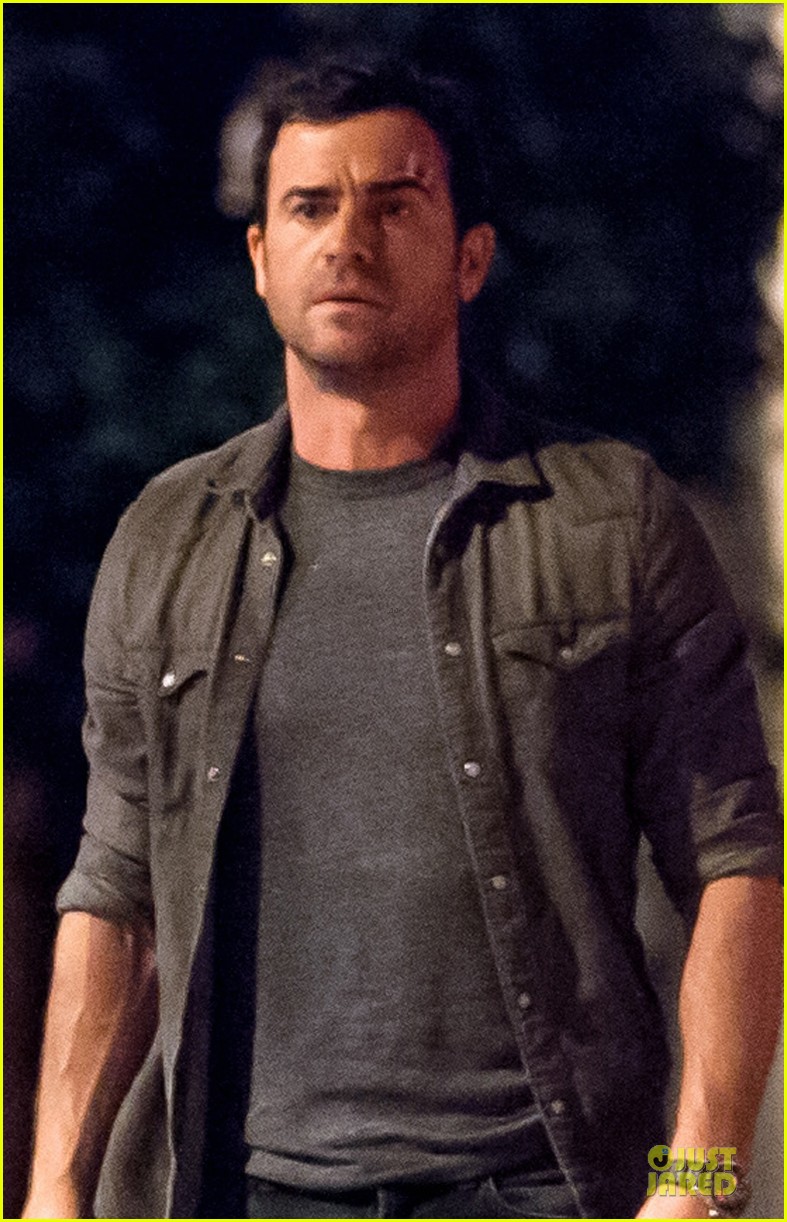 Justin Theroux: Gun Scene on 'The Leftovers' Set!: Photo 2906983 ...